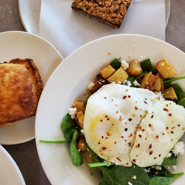 Monuts Donuts - Café in Durham