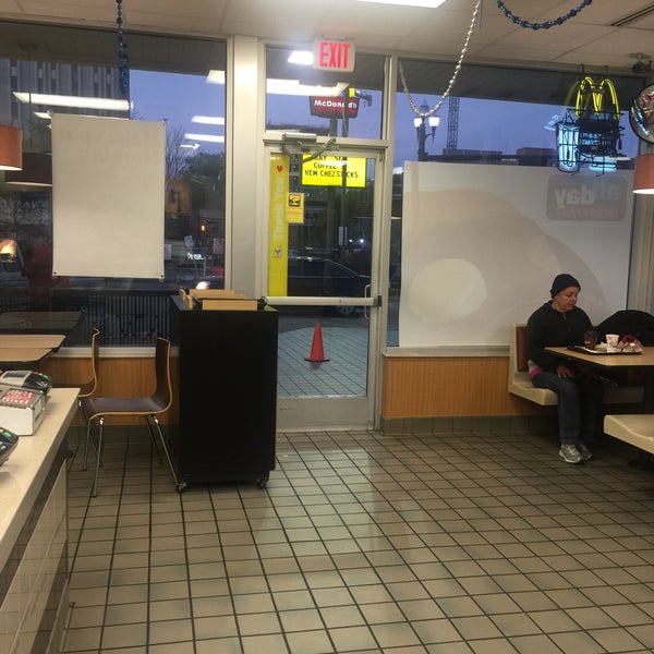 McDonald's - Fast Food Restaurant in Dallas