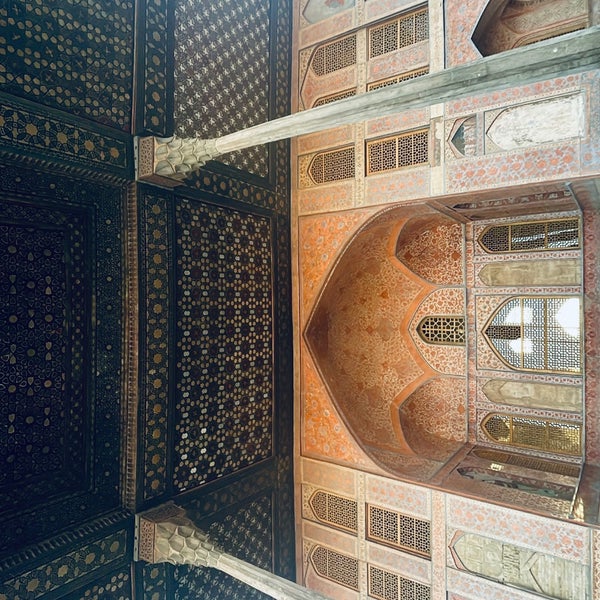 Photos at Ali Qapu Palace | کاخ عالی قاپو - 48 tips from 2155 visitors