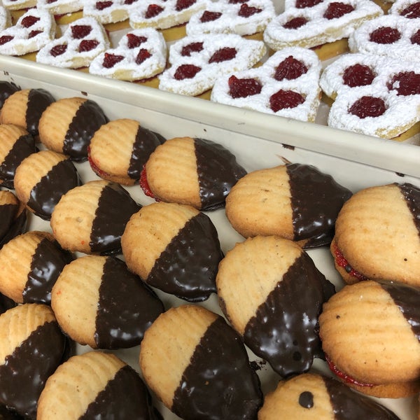 Oneg Heimishe Bakery - Williamsburg - 188 Lee Ave