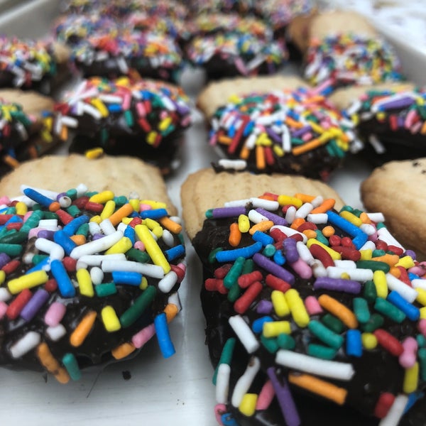 Oneg Heimishe Bakery - Williamsburg - 188 Lee Ave