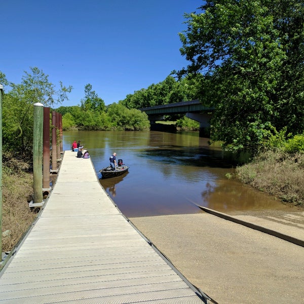 Billy Tolar Boat Ramp - Harbor or Marina
