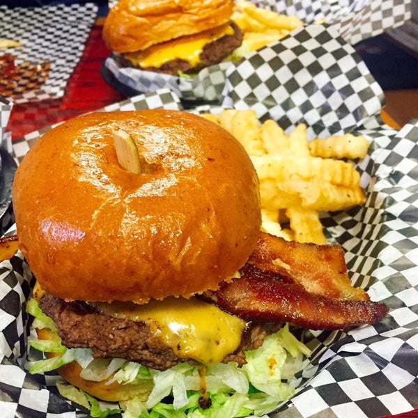 Bad Wolf Burgers - Burger Joint