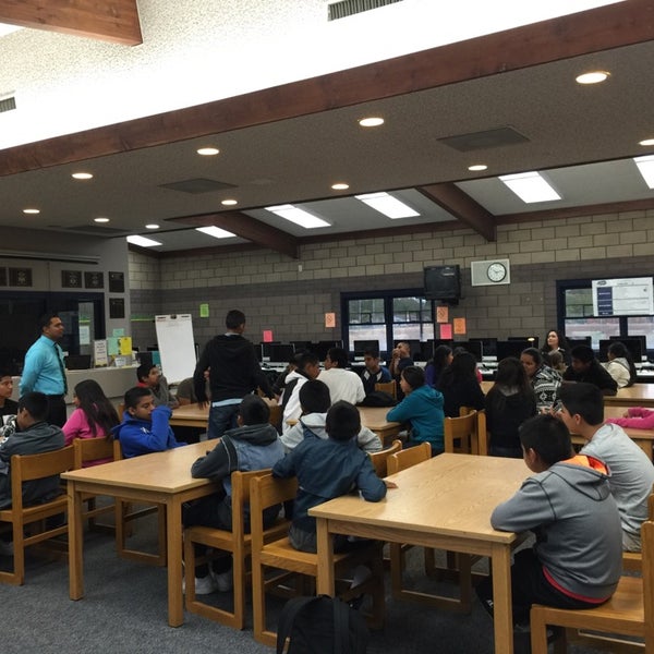 Martin Luther King Jr Middle School - Middle School in Madera