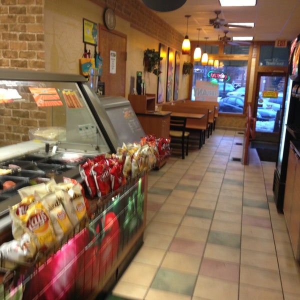 SUBWAY - Sandwich Spot