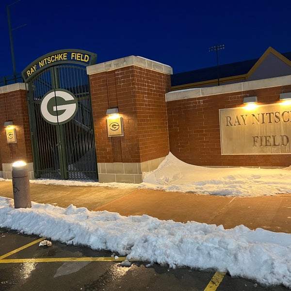 Ray Nitschke Field - 8 tips