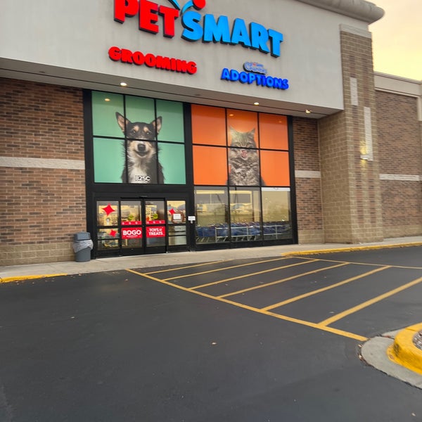 PetSmart - 825 Pilgrim Way