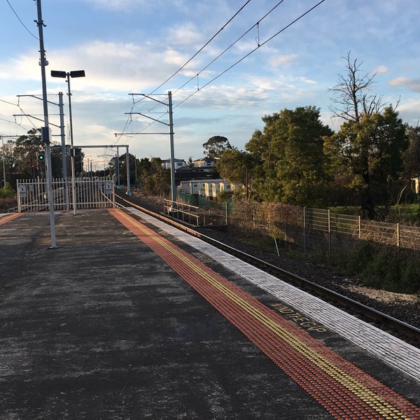 Narre Warren Station - Narre Warren, VIC