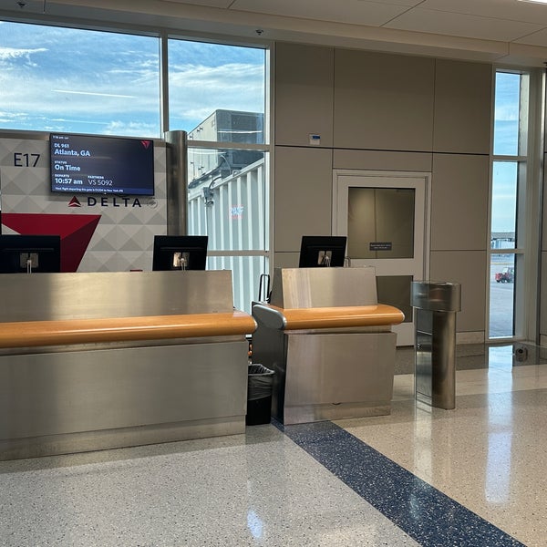 Gate E17 - Terminal E