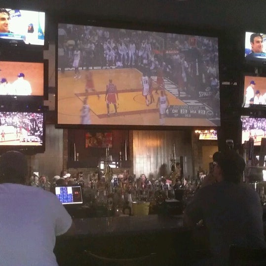 Prime Time - Bar in Hickory Hills