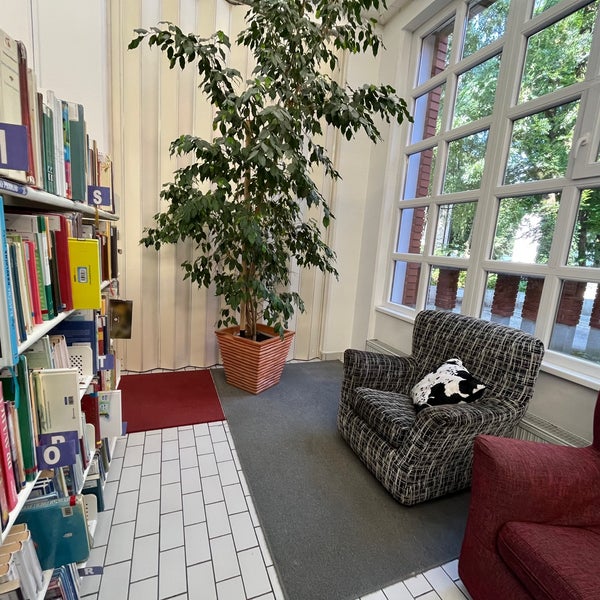 MKL Knjižnica Prežihov Voranc - Library