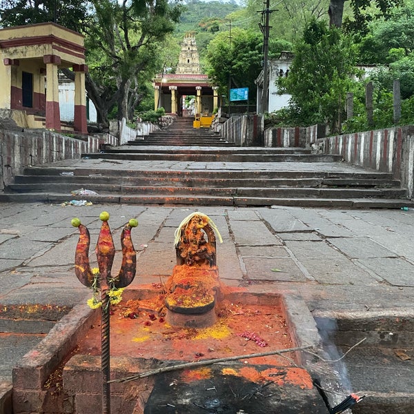 Chamundi Hills Steps – Chamundi Hills – VOQCVF