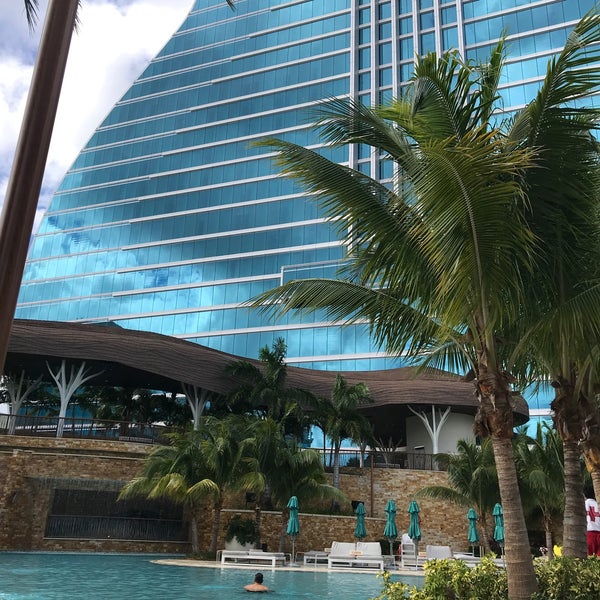 Hard Rock Pool - 9 tips from 940 visitors