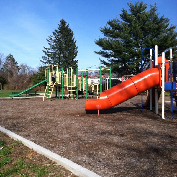 Hollywood Park - Plainview, NY