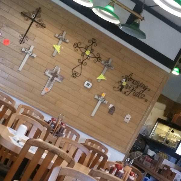 Fowlerville Farms Family Restaurant - American Restaurant in Fowlerville