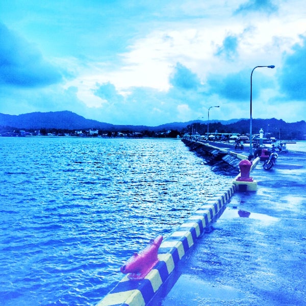 Port of Alabat - Pier