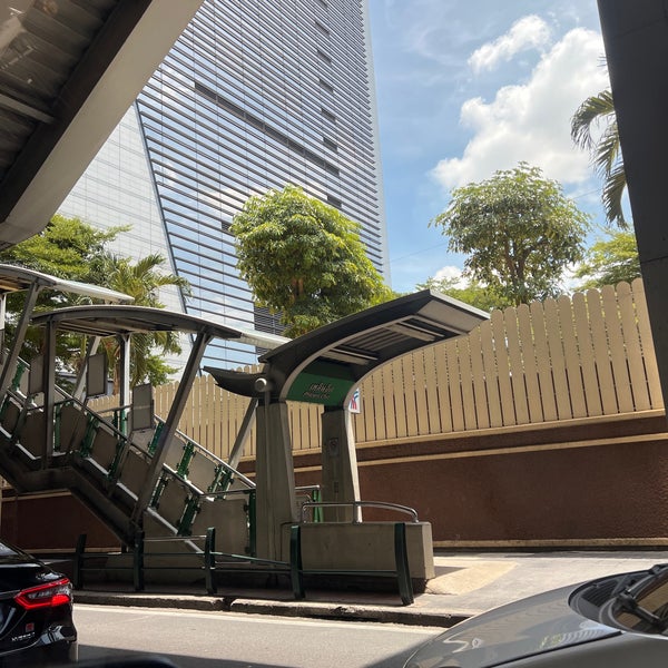 BTS เพลินจิต (Phloen Chit) E2 - Rail Station in Pathum Wan