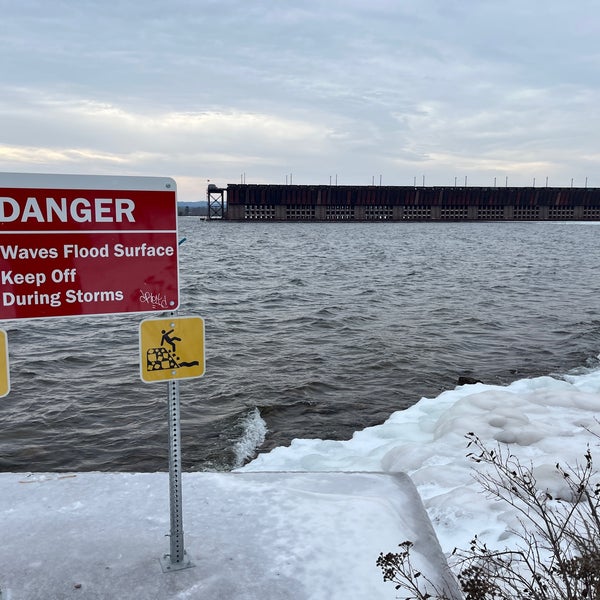 Marquette Lower Harbor Ore Dock - Pier
