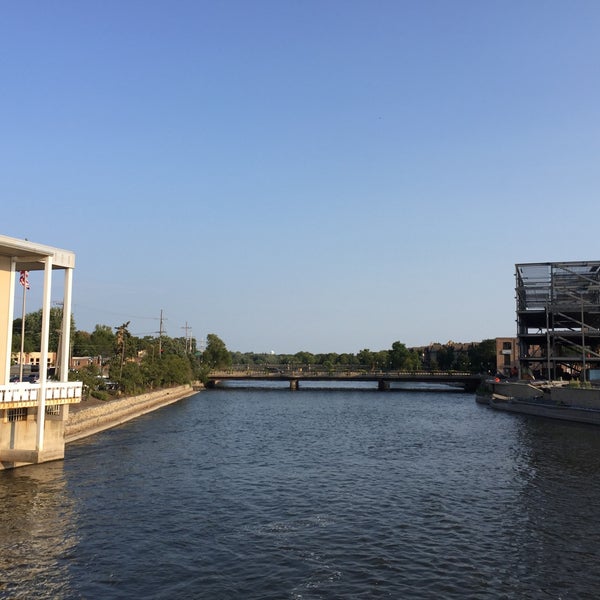 Fox River Bridge - Bridge in Elgin