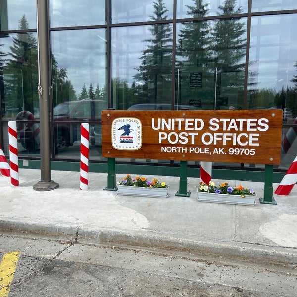 North Pole Post Office - North Pole City - 4 tips