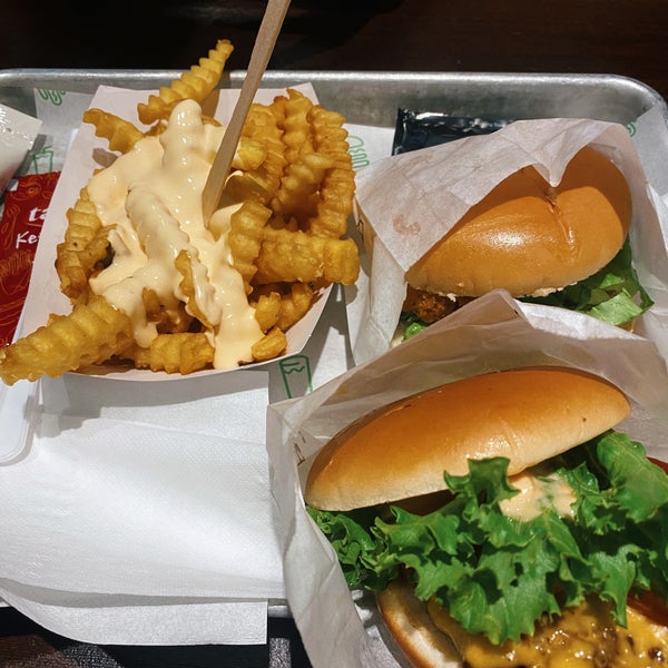 Shake Shack - Acıbadem - Acıbadem Mah. Çeçen Sok. No:25