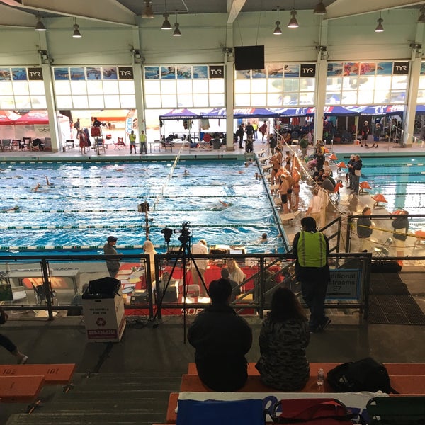 East Los Angeles College Swim Stadium - 1 tip
