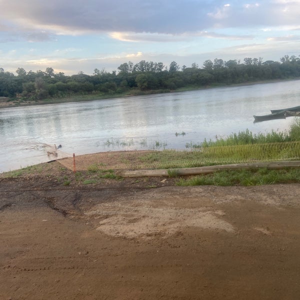 Praia Velha - 2 visitors