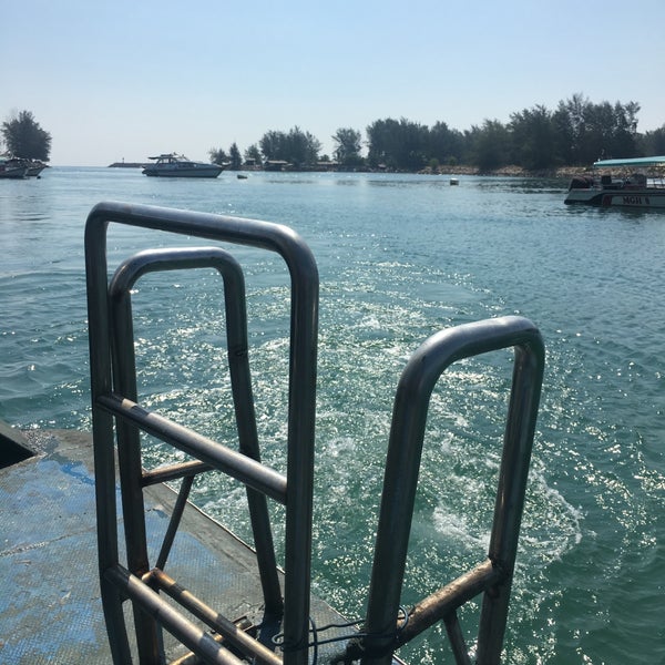 Jeti Pulau Kapas - Boat or Ferry