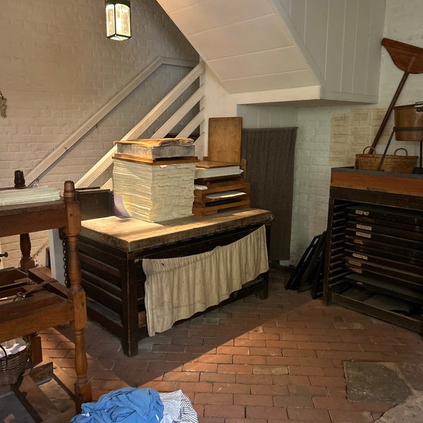 Colonial Printing Office - Historic Williamsburg - 1 tip