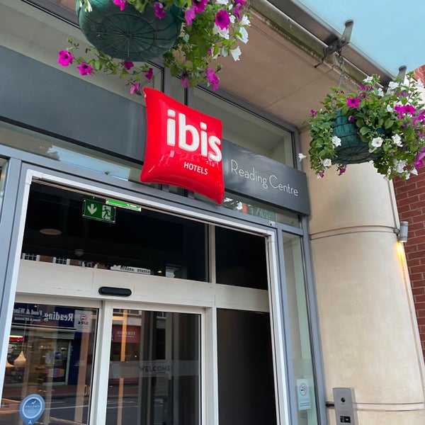 Ibis Reading Centre - 12 tips from 502 visitors