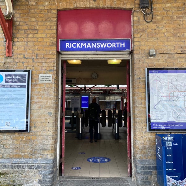 Rickmansworth London Underground Station - 2 tips