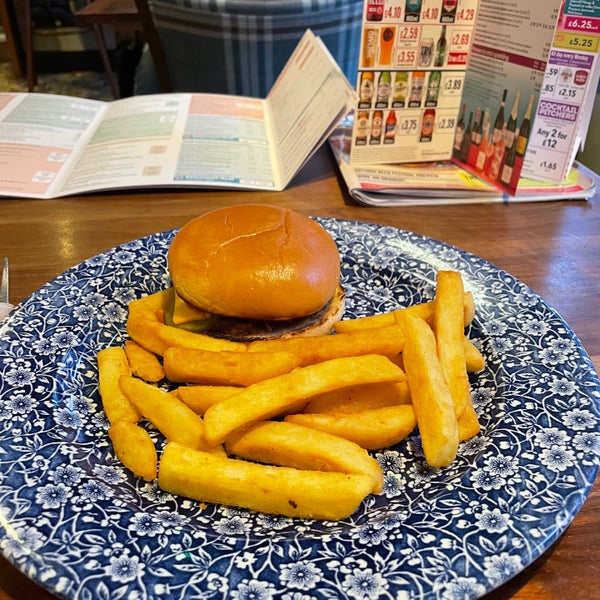 The Hain Line (Wetherspoon) - Pub in St Ives