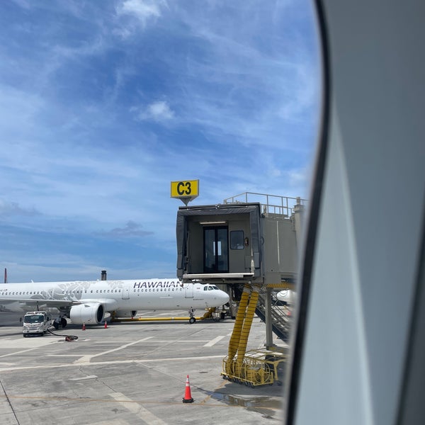 Gate C3 - Airport Gate in Hickham