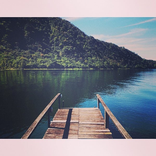 Danau Beratan - Lake in Tabanan