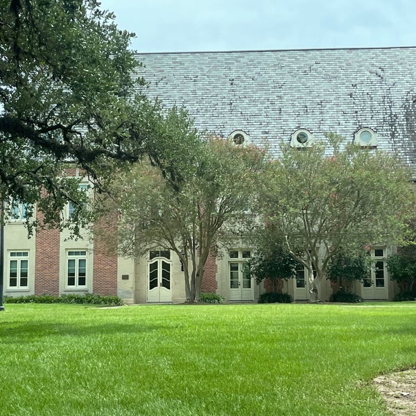 French House - College Academic Building