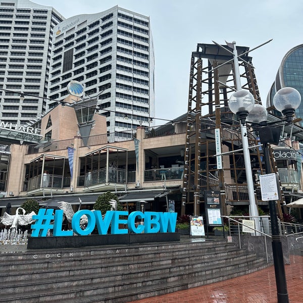 Darling Quarter - Plaza in Darling Harbour