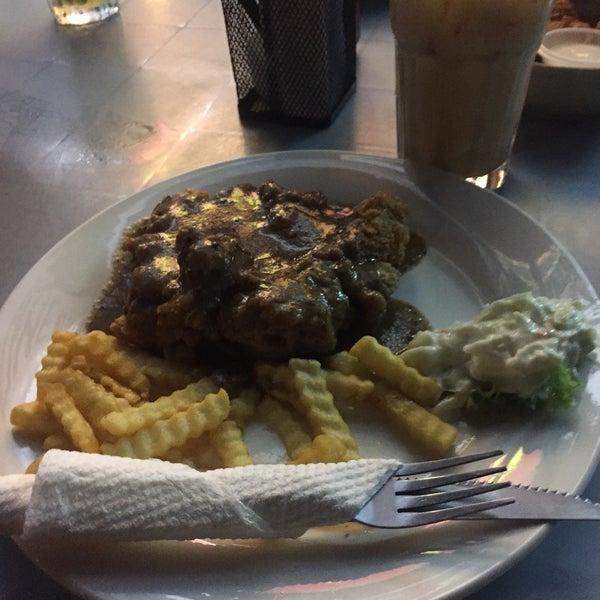 Pak Uda Kitchen And Grill - Steakhouse