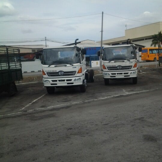 Hino Service Center@workshop - Automotive Repair Shop in Perai