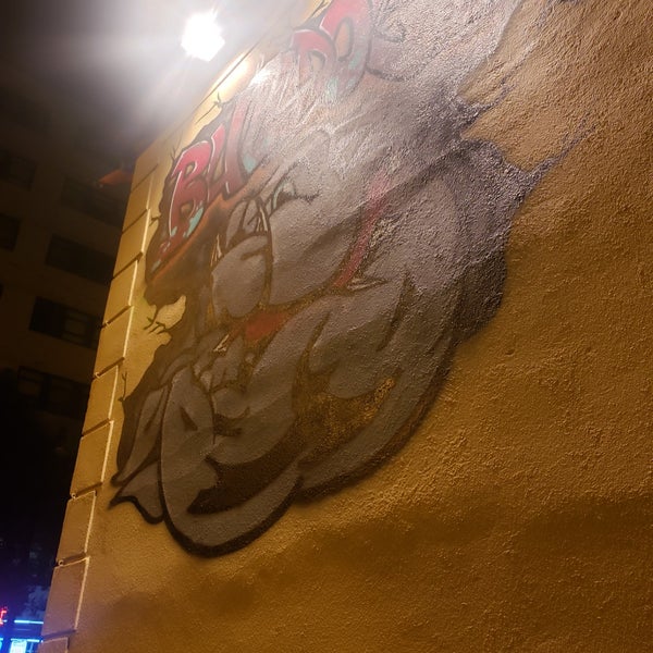 Bulldogs Bar - Midtown - Atlanta, GA