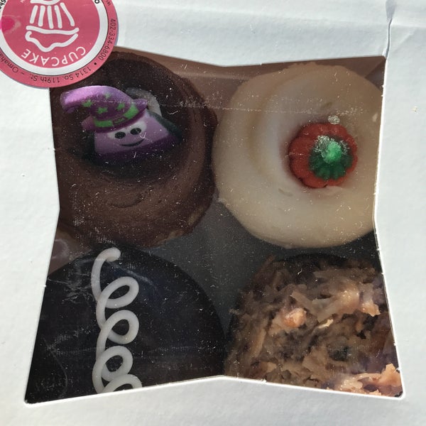 Cupcake Island - Cupcake Shop in Omaha