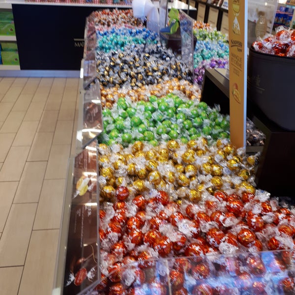 Photos at Lindt Outlet - 2 tips