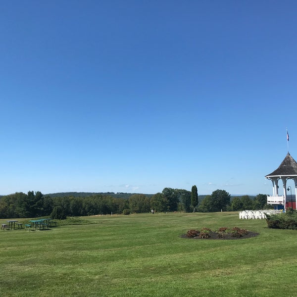 Poland Spring Resort - Golf Course in Poland