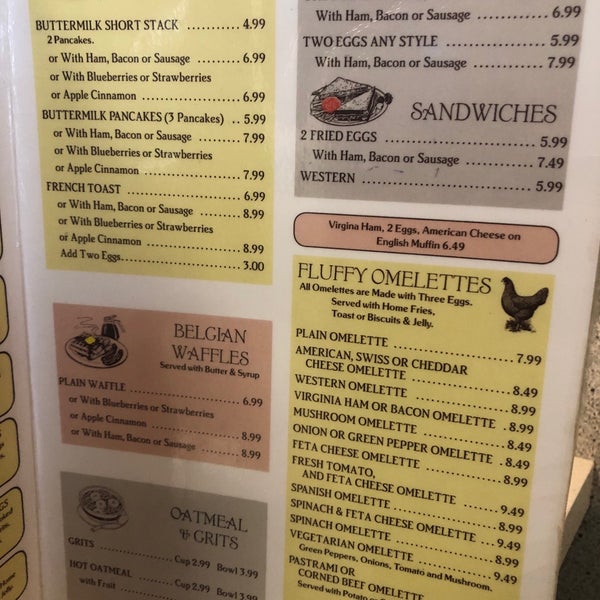 Photos at Lester's Diner - 130 tips