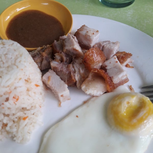 Photos at Chades Tapsilog - Santa Cruz - 73 tips from 1231 visitors
