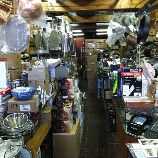 Davis Cookware and Cutlery Shop - Food and Beverage Retail in Nashville