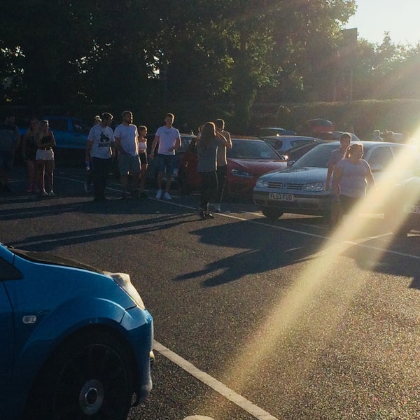 Avon Meads Retail Park - Shopping Plaza in Bristol