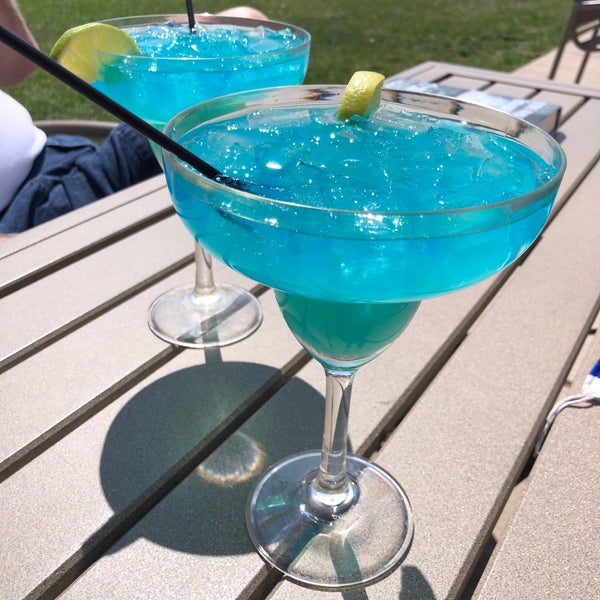 Tanque Verde Cantina - Beach Bar