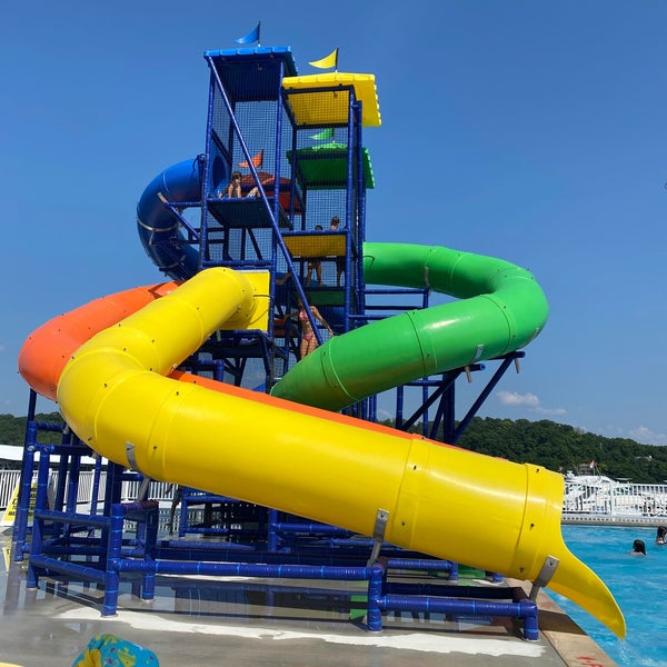 Coconuts - American Restaurant