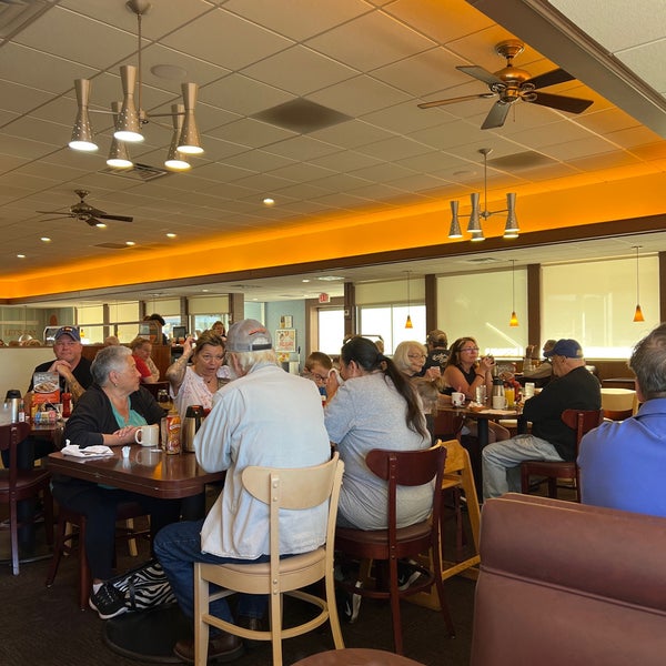 Village Inn - 18 tips from 710 visitors