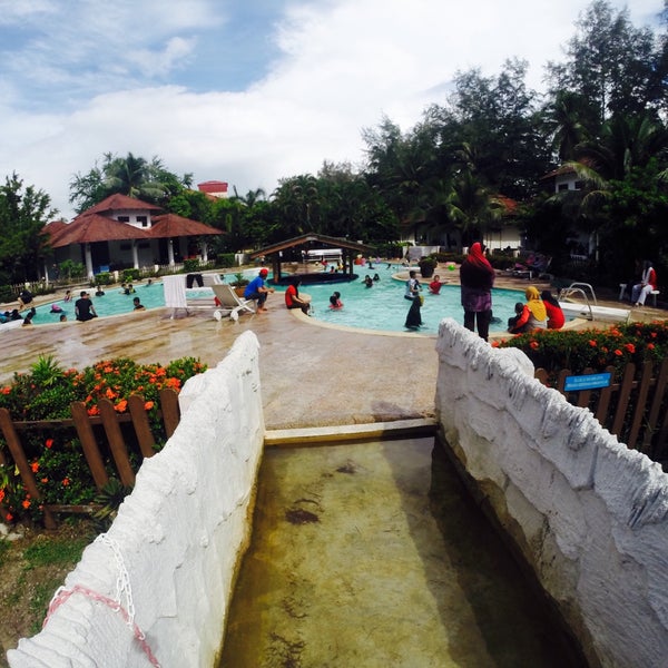 Sudara Swimming Pool - Sudara Beach Resort & Spa